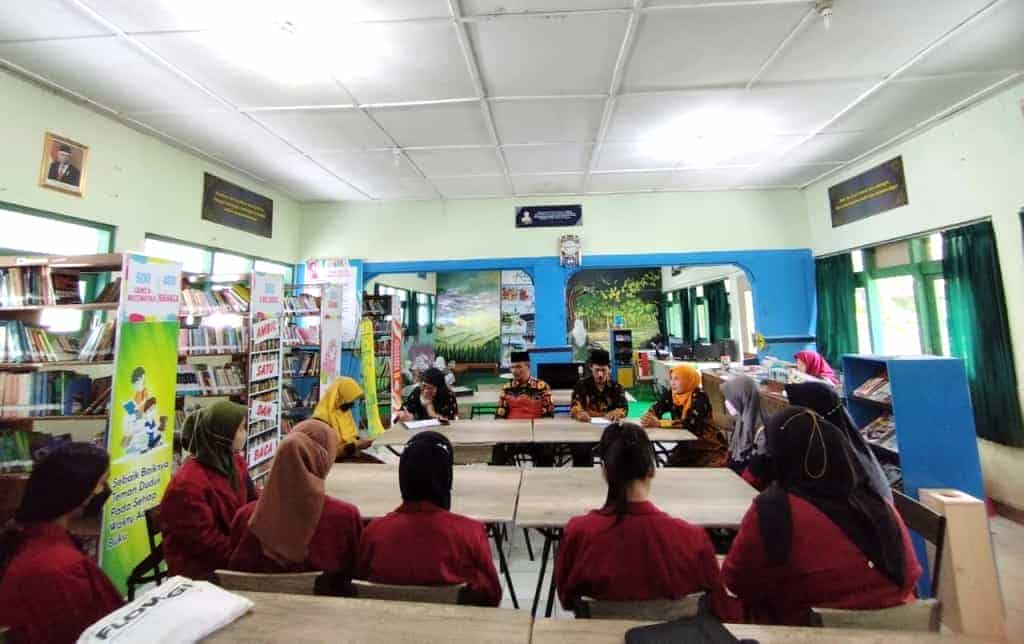 Kembali, MAN 1 Kulon Progo Terima Mahasiswa Program Magang | Kementerian Agama Kulon Progo